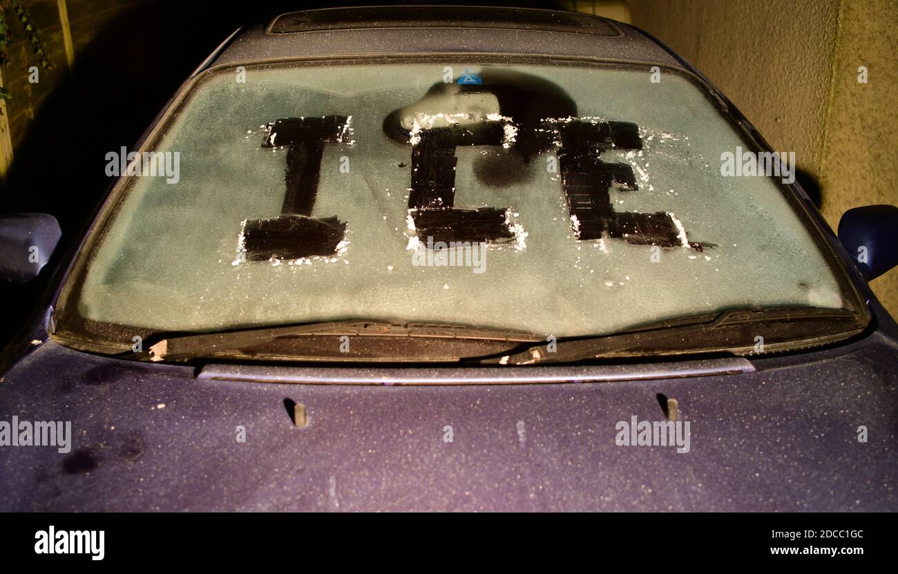 Windscreen cover hi-res stock photography and images - Alamy