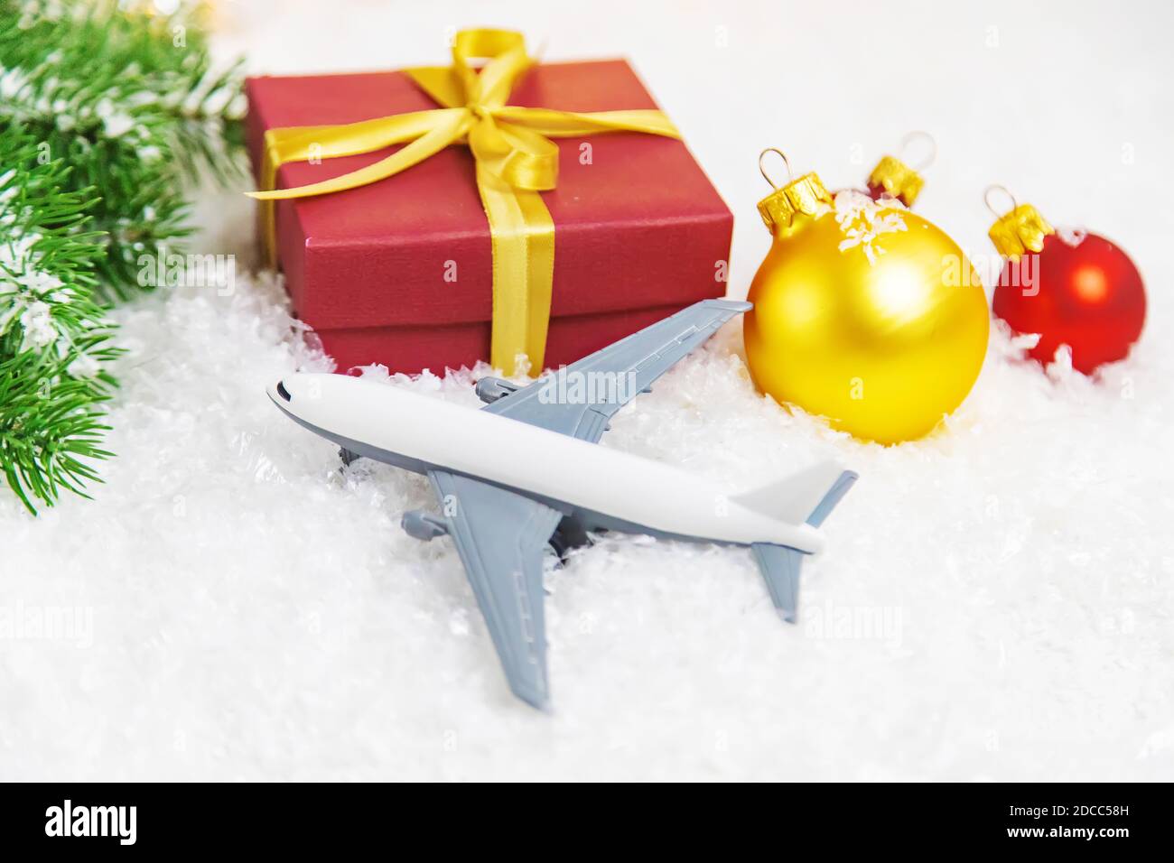 Santa airplane christmas card hi-res stock photography and images - Alamy