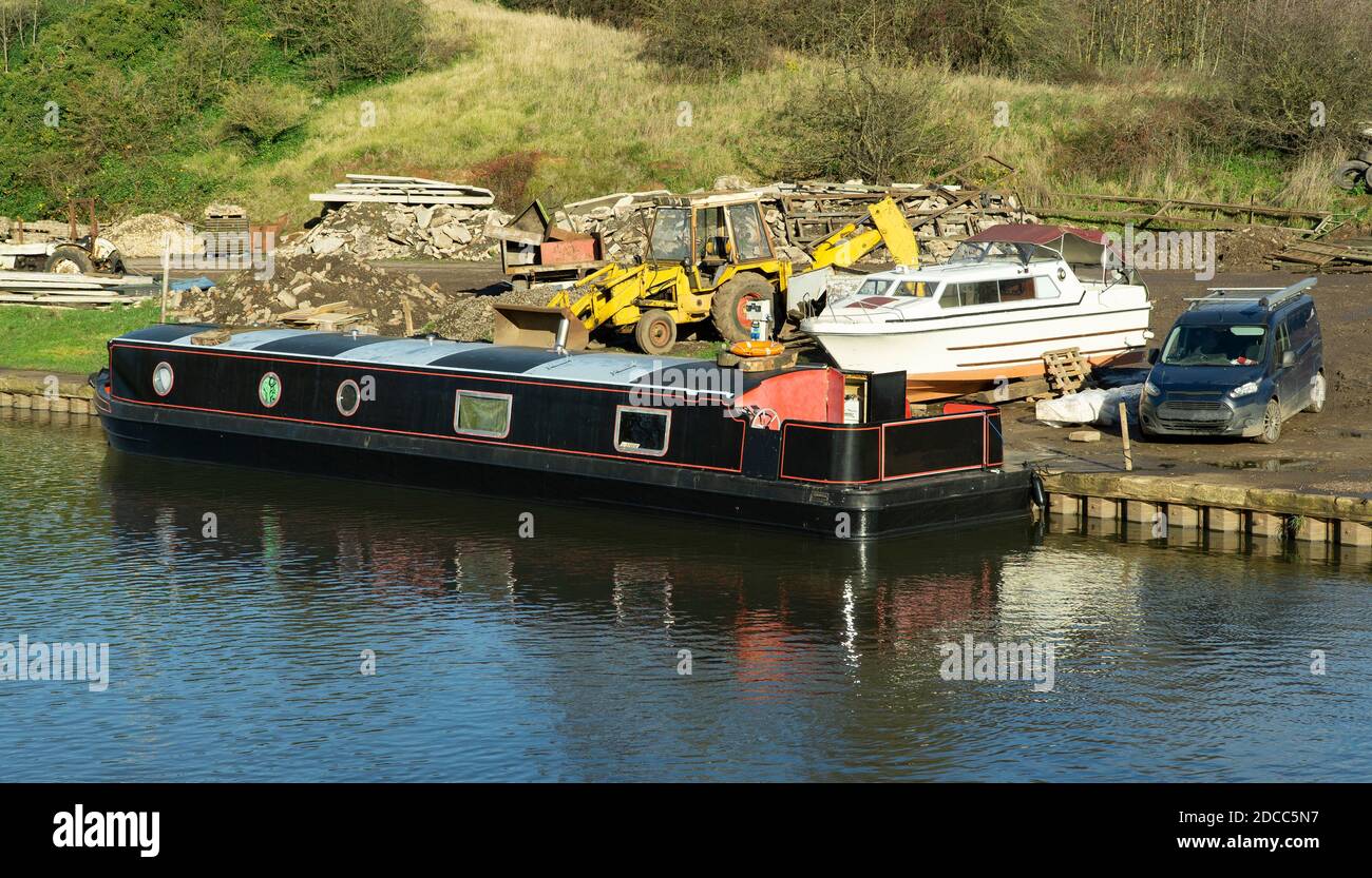 Wide beam hi-res stock photography and images - Alamy