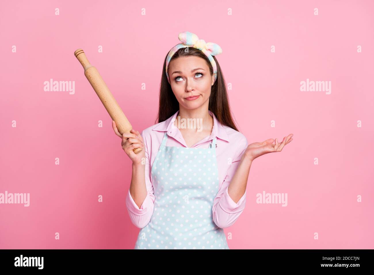 Vintage pin up girl kitchen hi-res stock photography and images - Alamy
