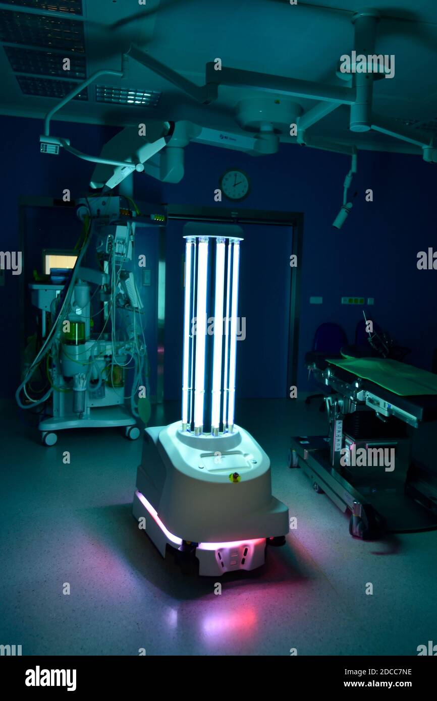Uv disinfection robot hi-res stock photography and images - Alamy