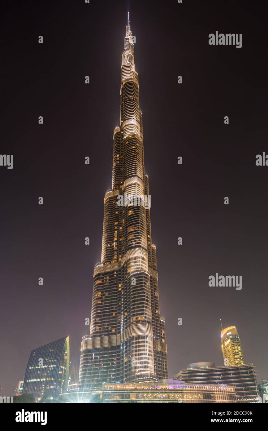 Night view of Burj Khalifa Tower, the tallest building in the world ...