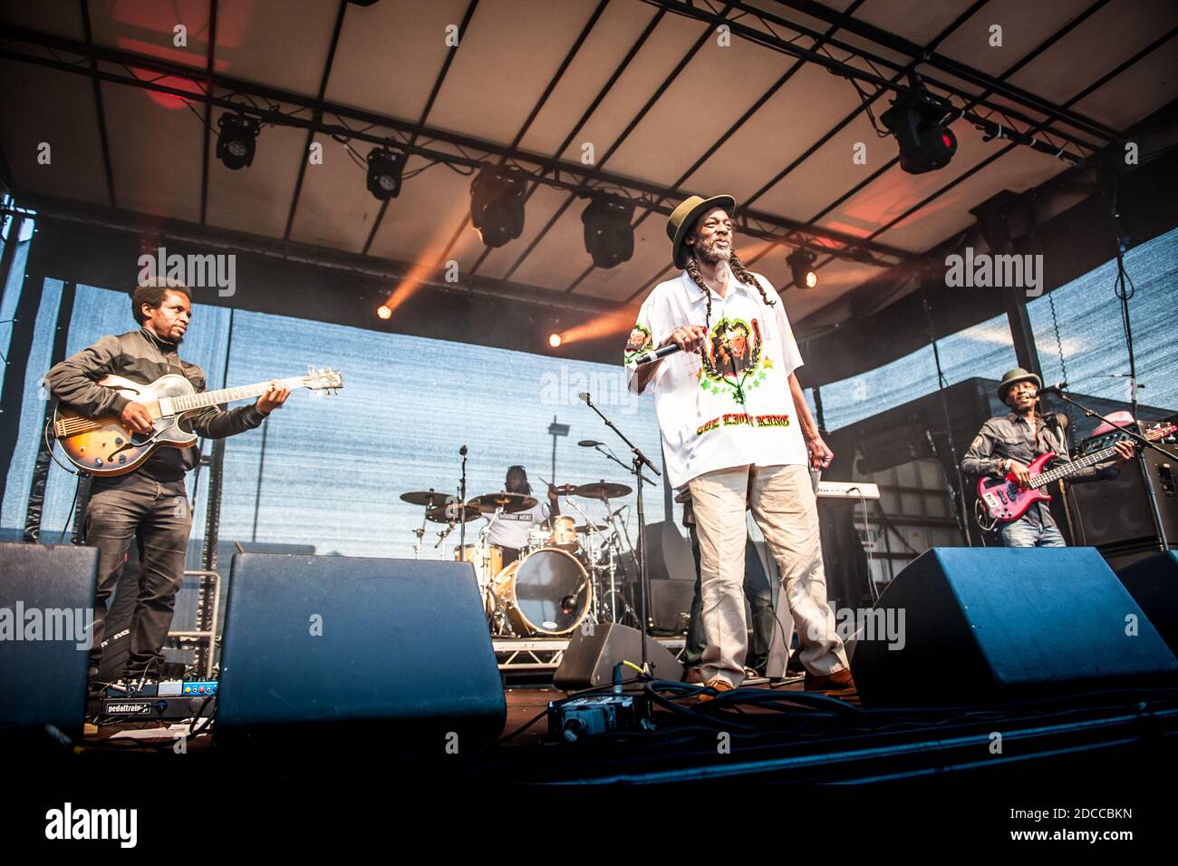 Aswad drummie hi-res stock photography and images - Alamy