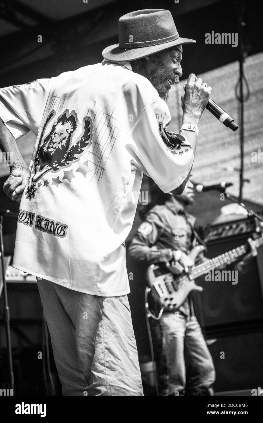 Aswad drummie hi-res stock photography and images - Alamy