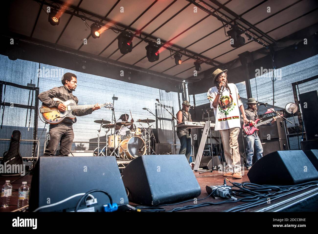 Aswad drummie hi-res stock photography and images - Alamy