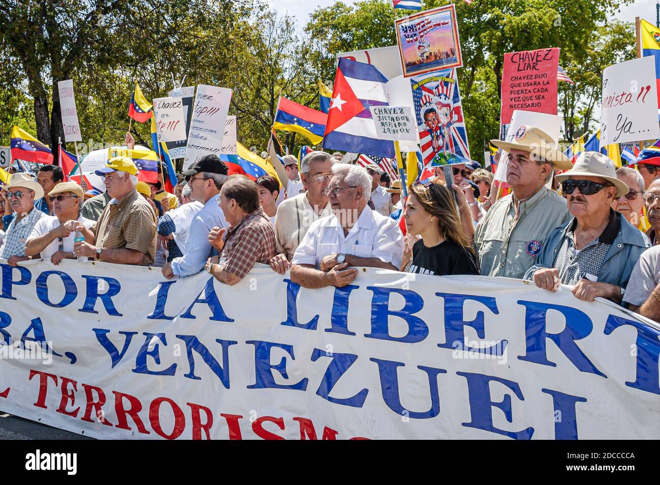 Political signs american latino hi-res stock photography and images - Alamy