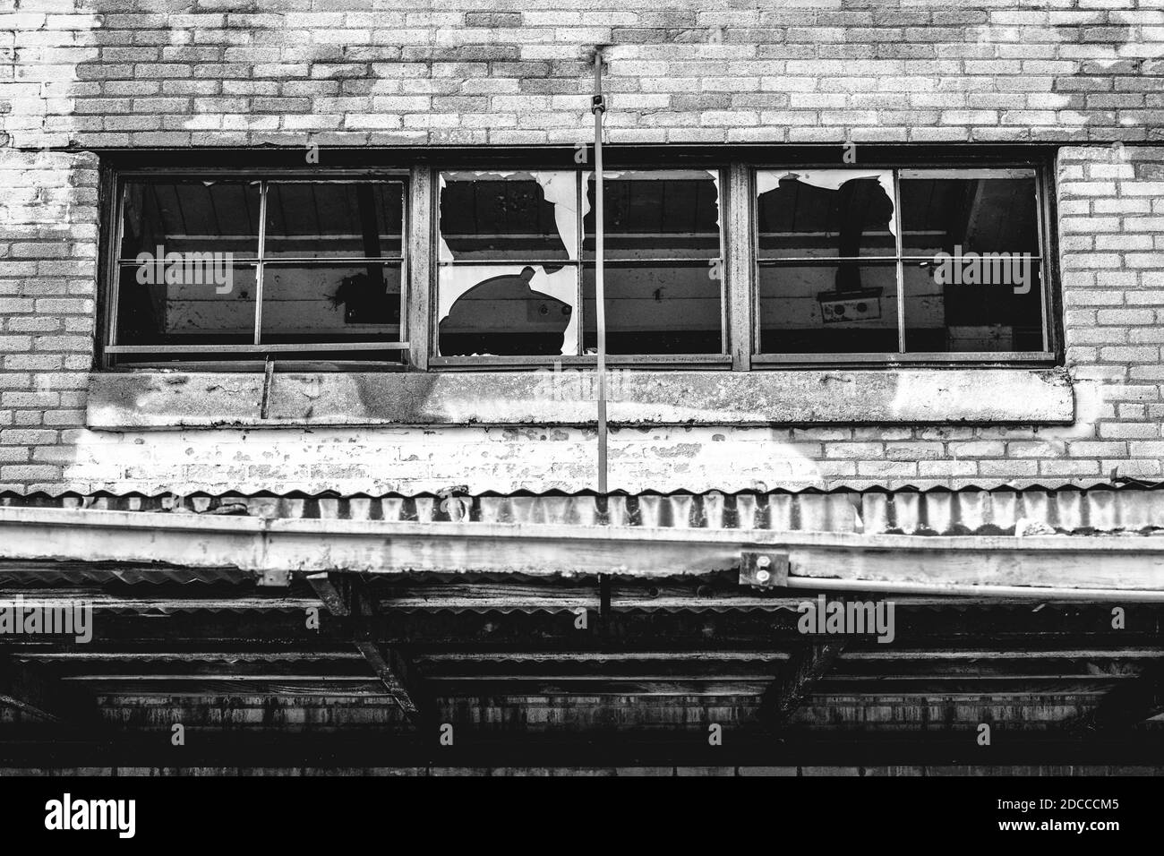 abandoned and broken warehouse Stock Photo - Alamy