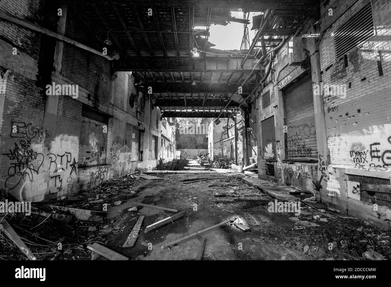 abandoned and broken warehouse Stock Photo - Alamy