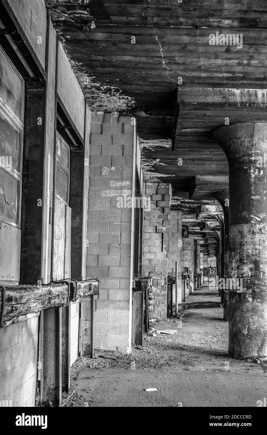 abandoned and broken warehouse Stock Photo - Alamy