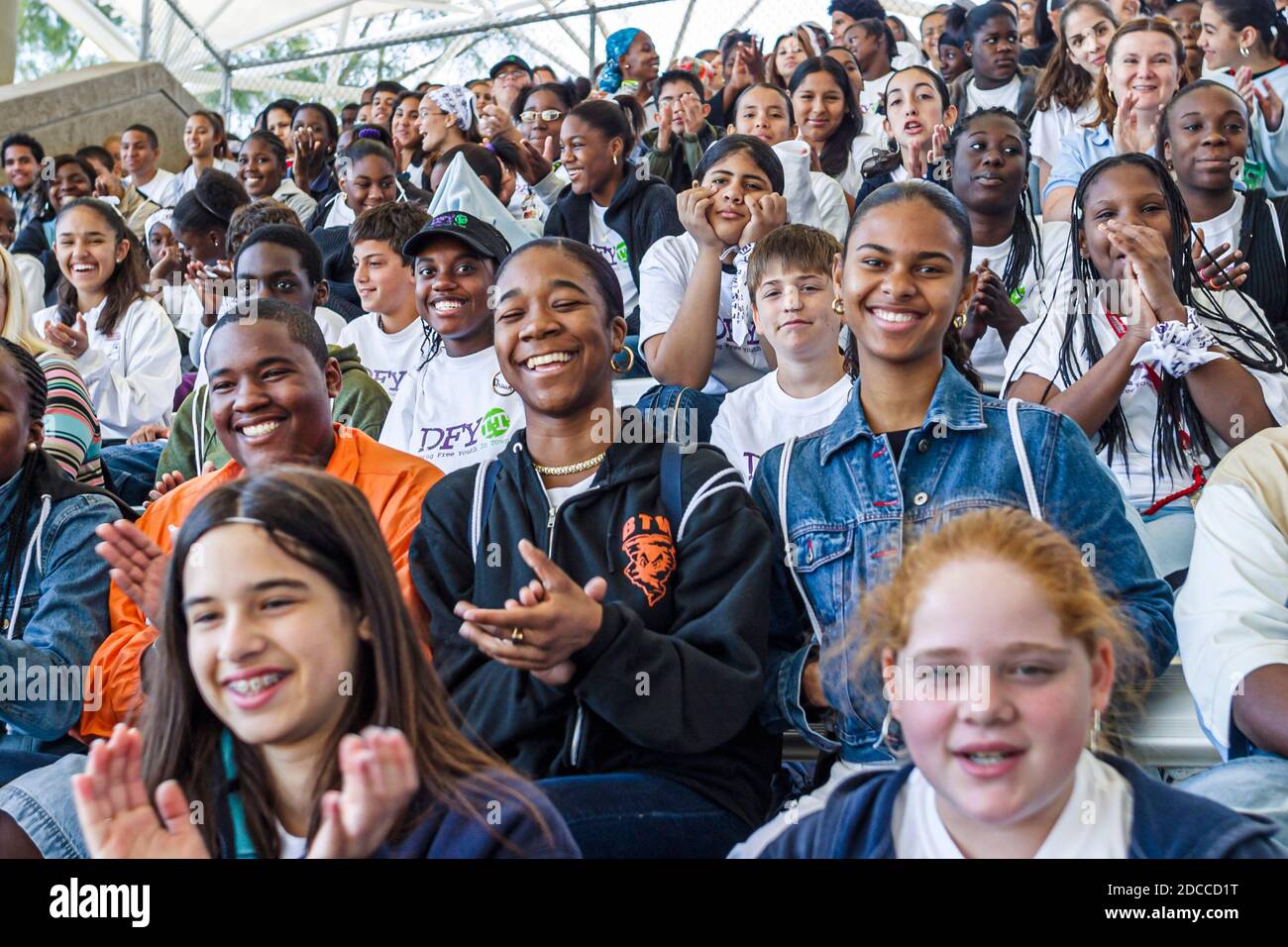 African girls hi-res stock photography and images - Alamy