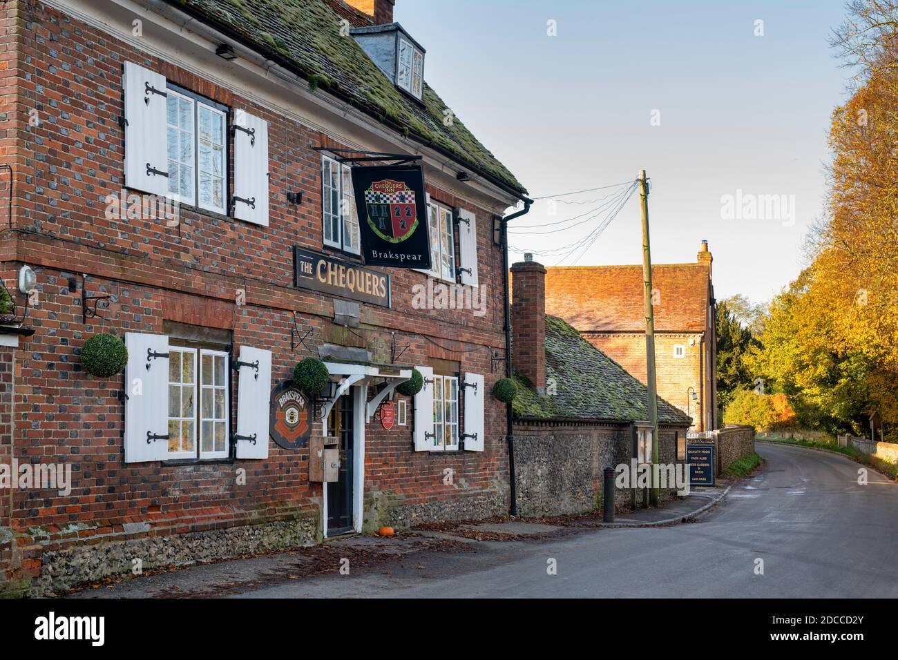 The Chequers pub in the early morning at sunrise. Fingest ...