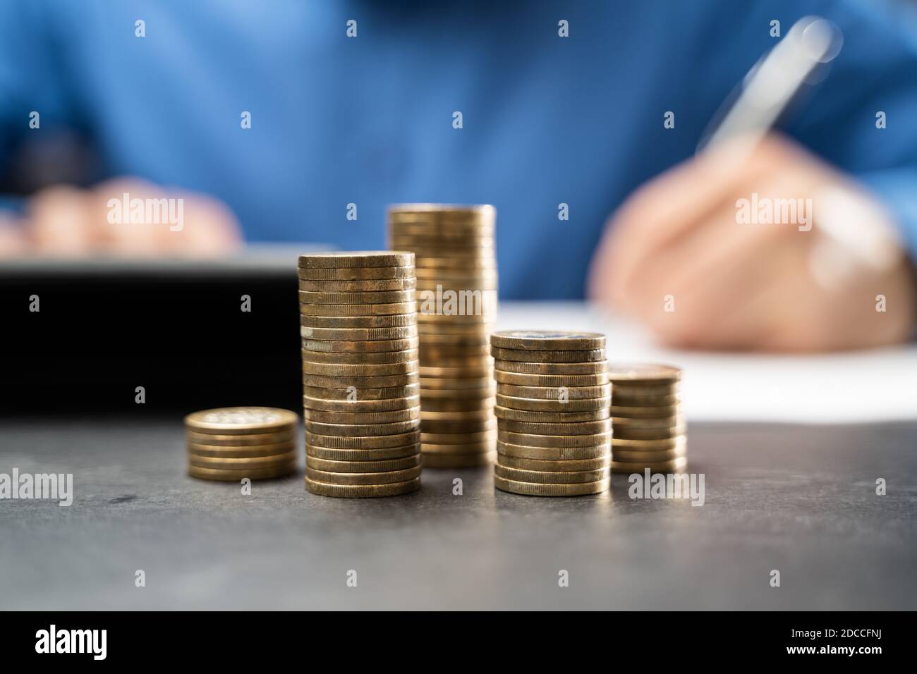 Growing expenses hi-res stock photography and images - Alamy