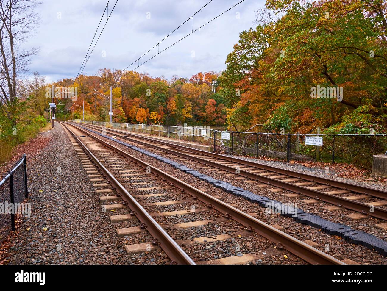 Tracks for the commuter MDOT train bisect Lake Roland resevoir in ...
