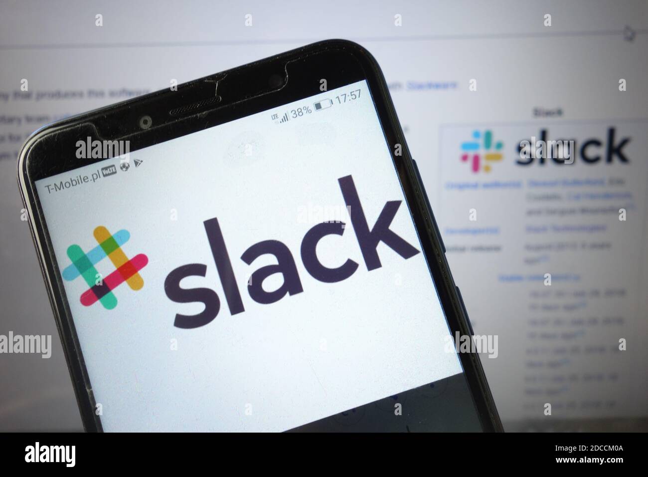 Slack logo hi-res stock photography and images - Alamy