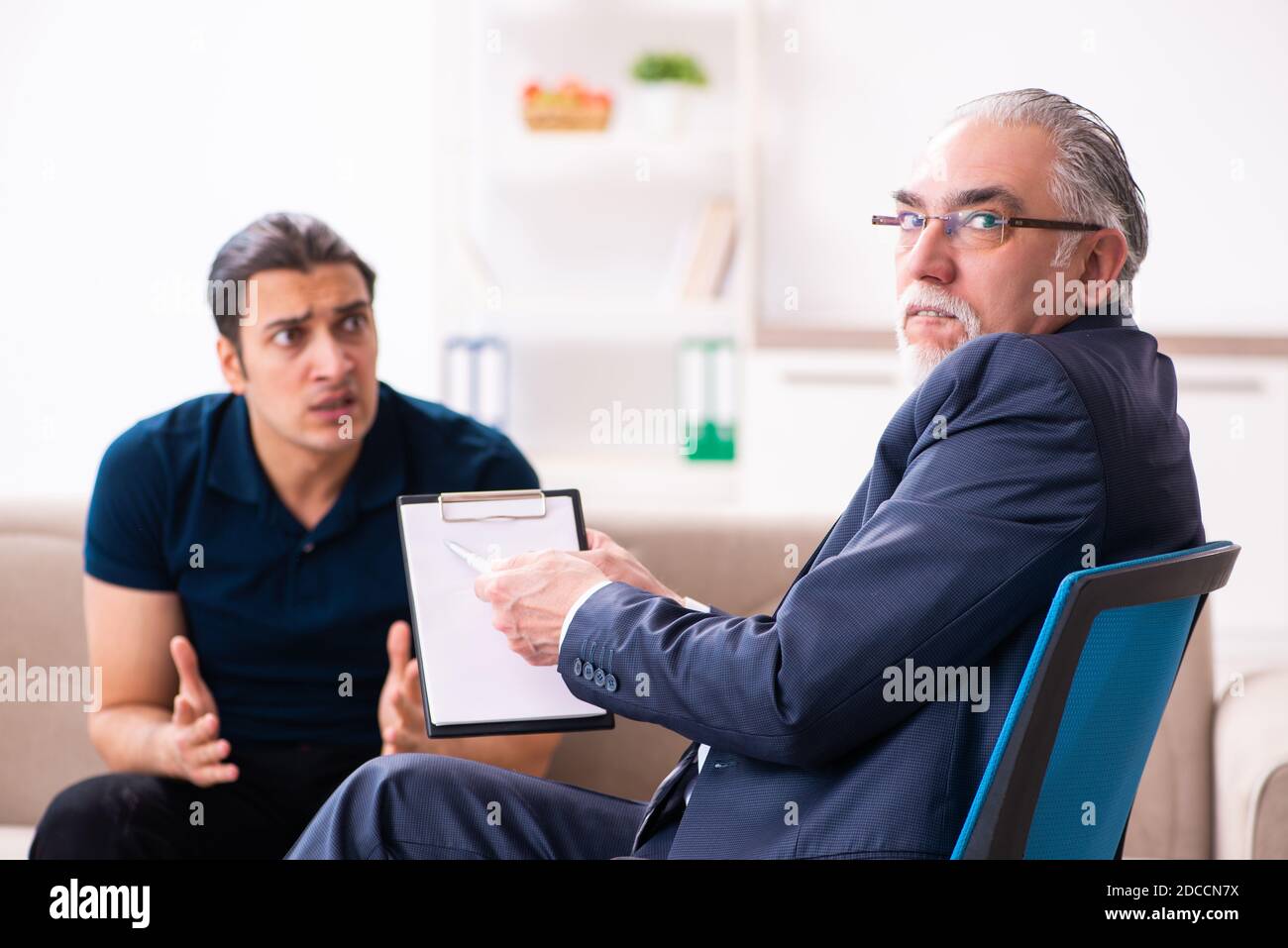 Angry psychiatric patient old hi-res stock photography and images - Alamy