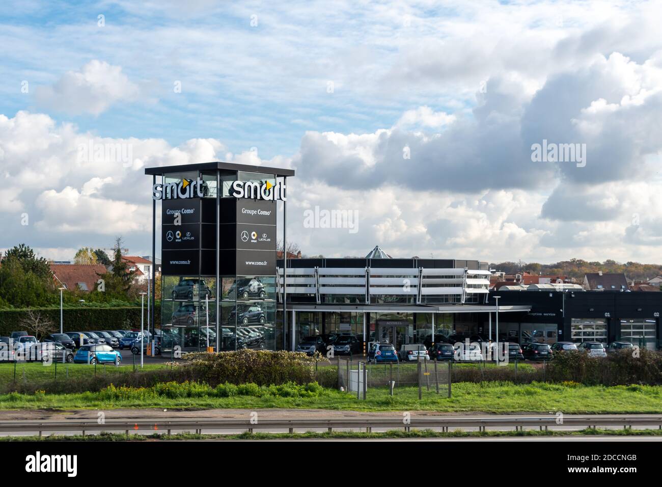 Vélizy-Villacoublay, France - November 20, 2020: Exterior view of Como ...