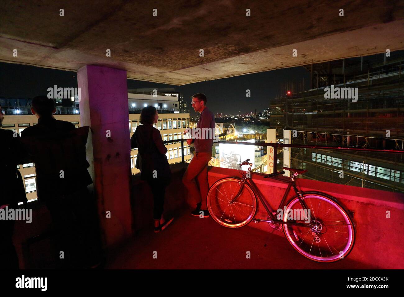 Rooftop carpark london hi-res stock photography and images - Alamy