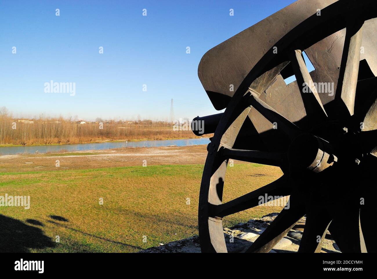 WWI, Nervesa della Battaglia, Italy. an Italian artillery piece ...