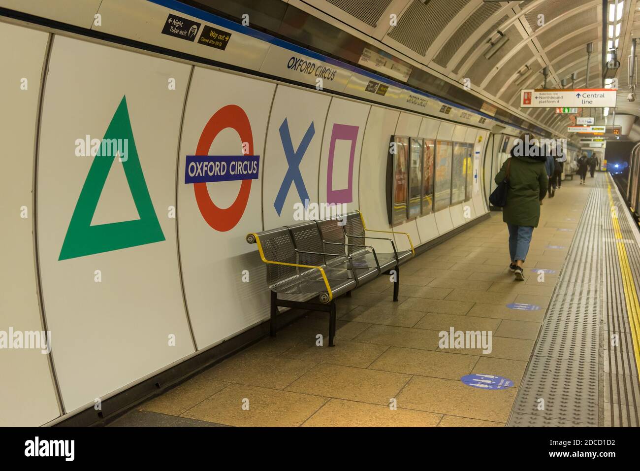 Playstation release line hi-res stock photography and images - Alamy