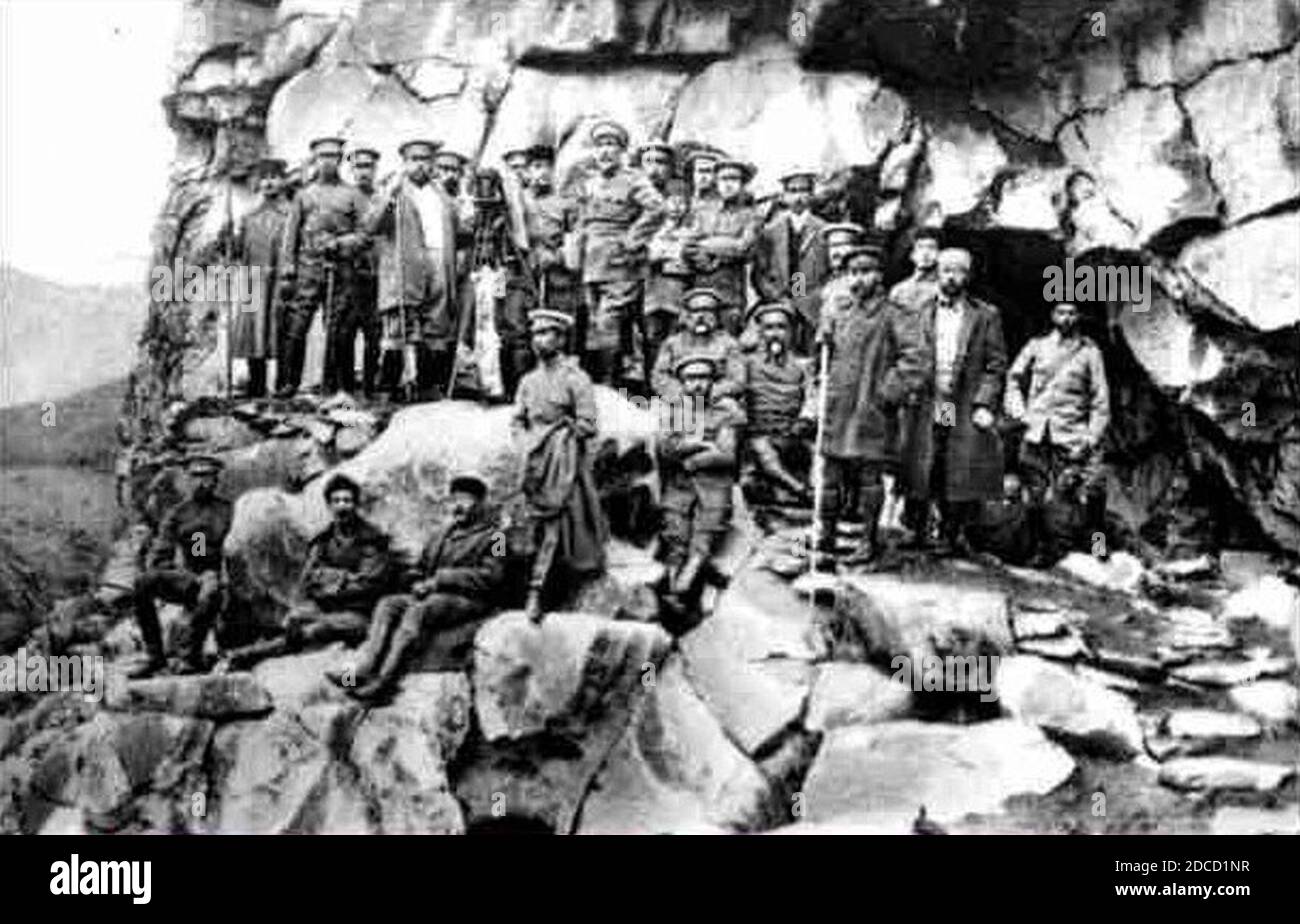 King Habibullah Khan with Afghan military men Stock Photo - Alamy