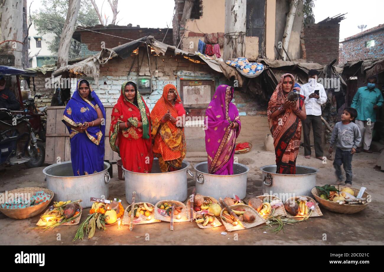 Chhat worship hi-res stock photography and images - Alamy