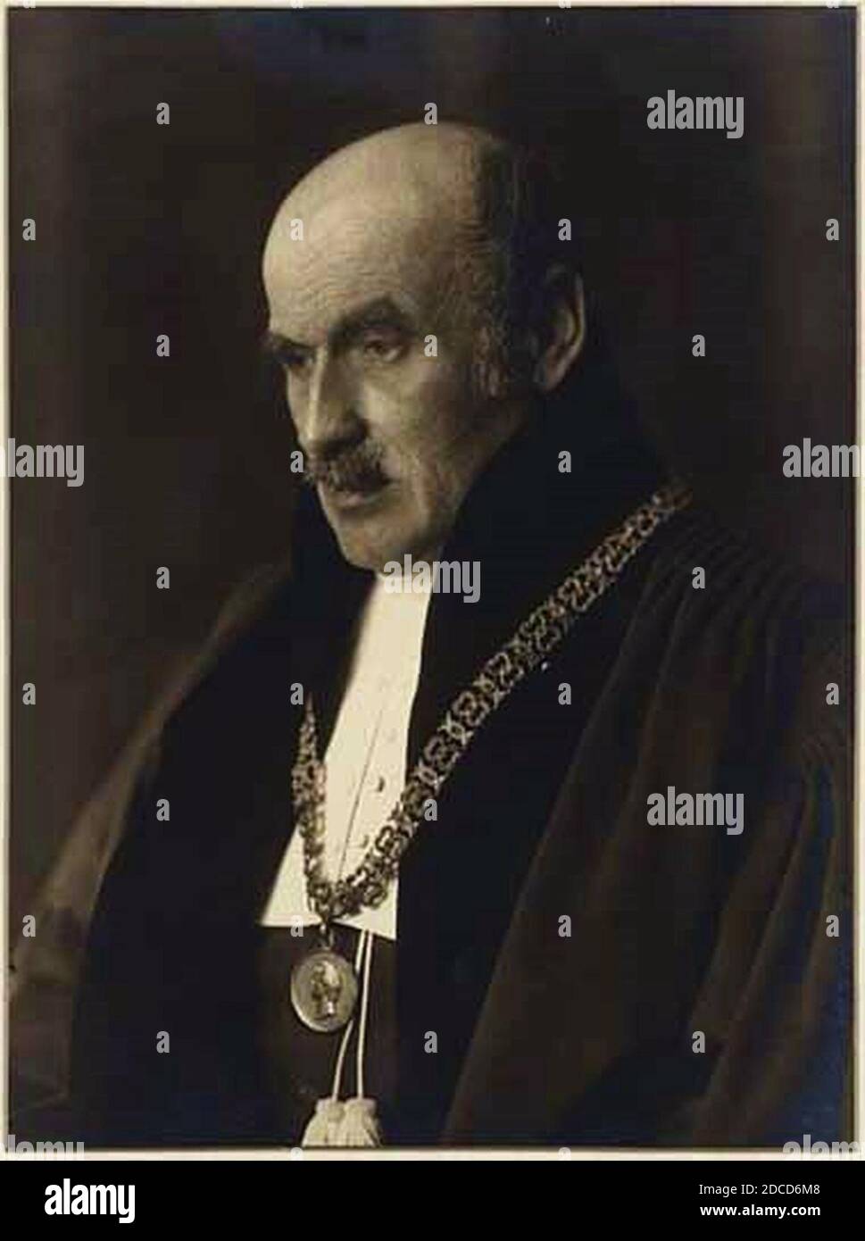 Karl Vossler 1926 Stock Photo - Alamy