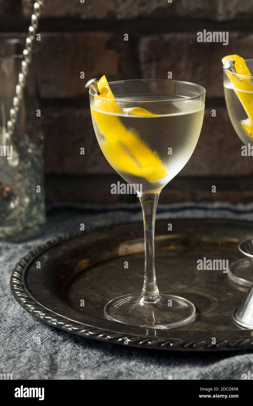 Martini with twist hi-res stock photography and images - Alamy