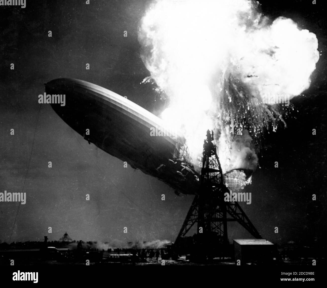 Hindenburg Disaster, 1937 Stock Photo - Alamy
