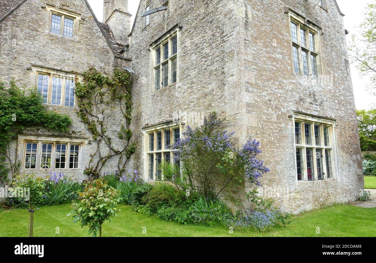 Kelmscott hi-res stock photography and images - Alamy