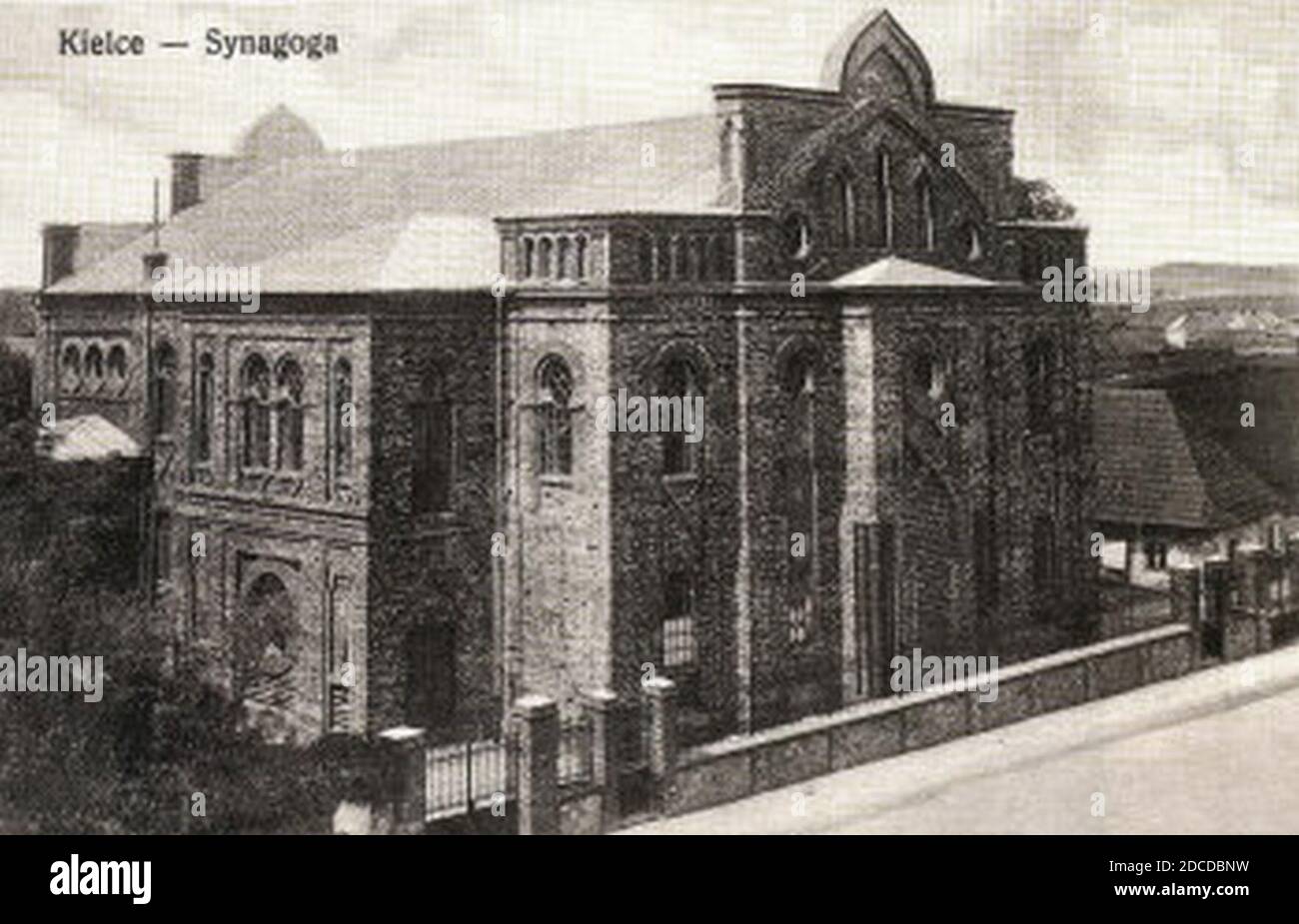 Kielce Synagogue - old postcard Stock Photo - Alamy Kielce Synagogue - old postcard Stock Photo - Alamy