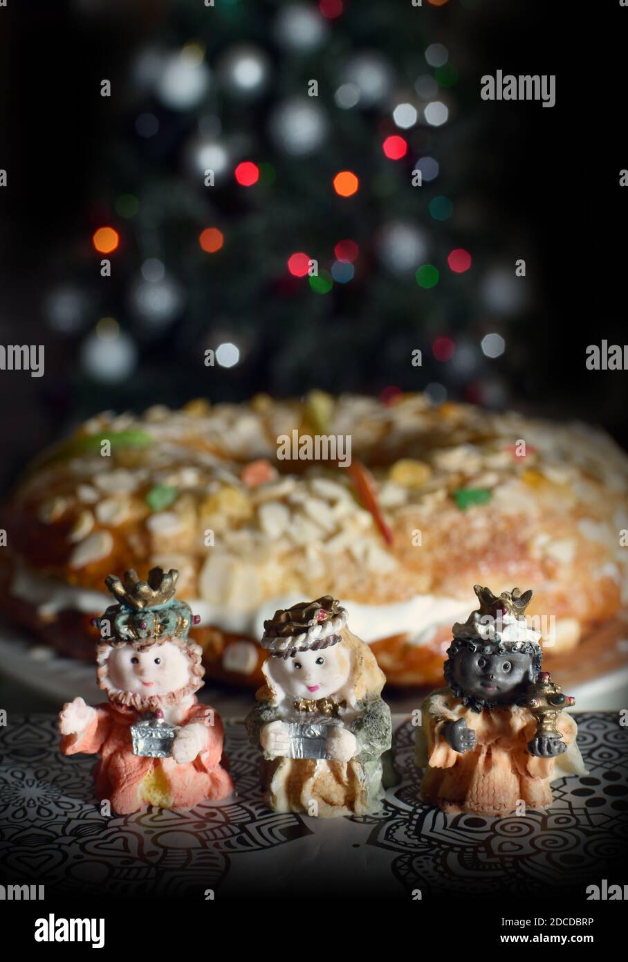 The three wise men present spain hi-res stock photography and images ...