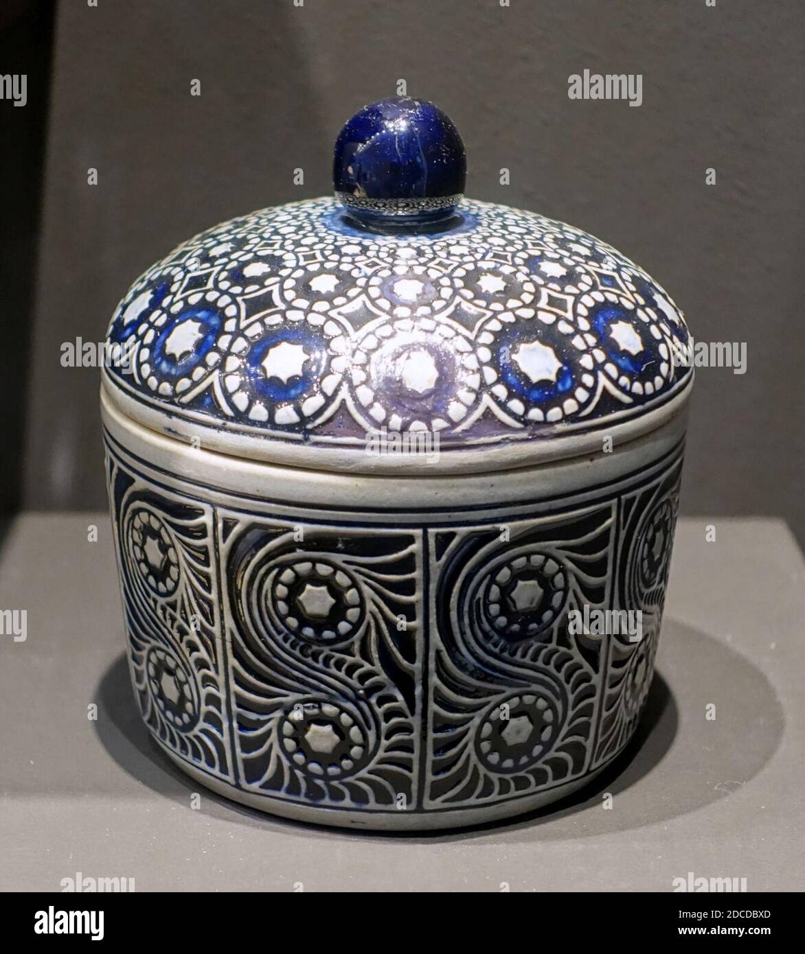 Kitchen container by Albin Muller, 1908-1912, earthenware Stock Photo ...