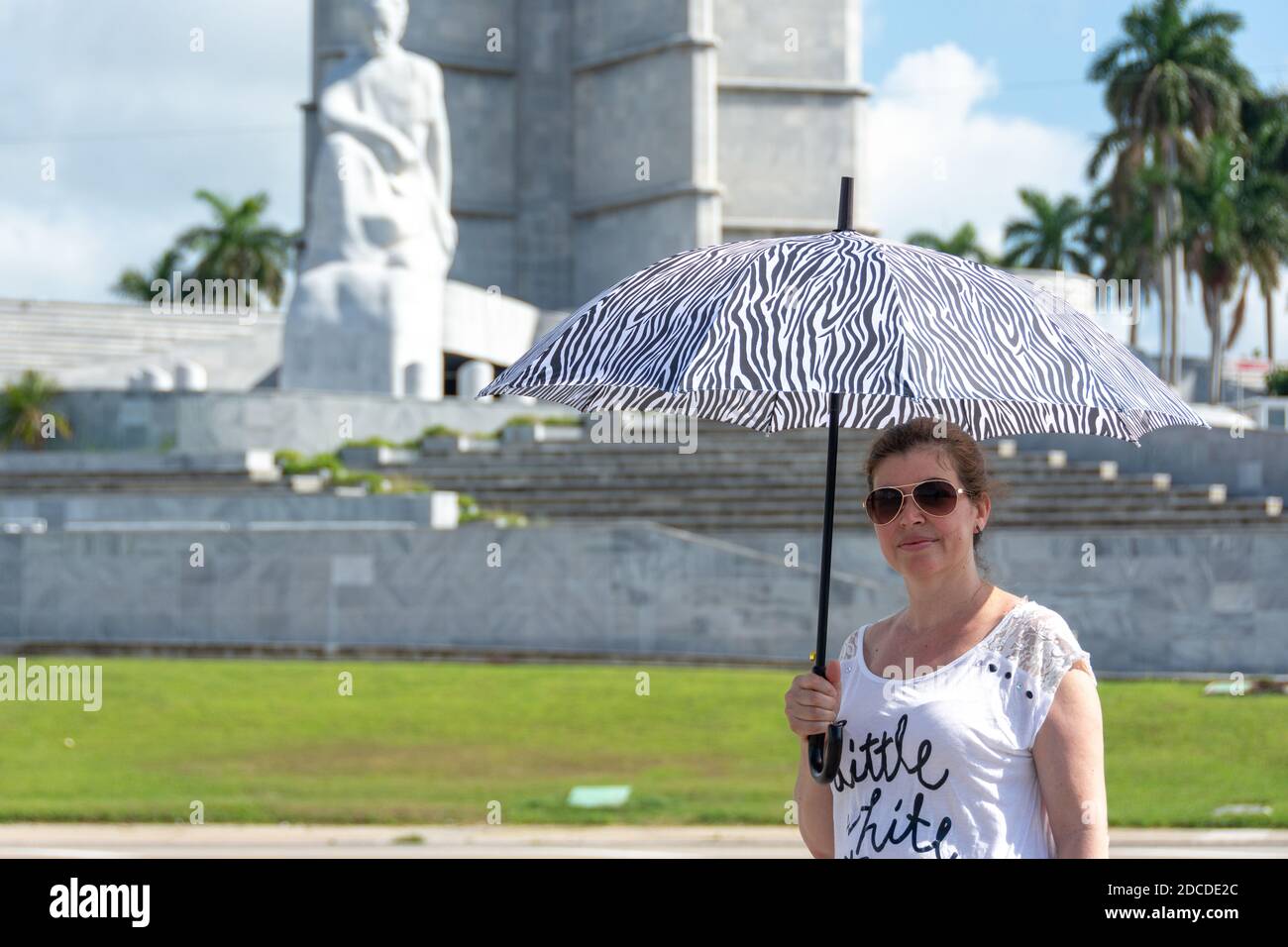 Female cuban revolution hi-res stock photography and images - Alamy