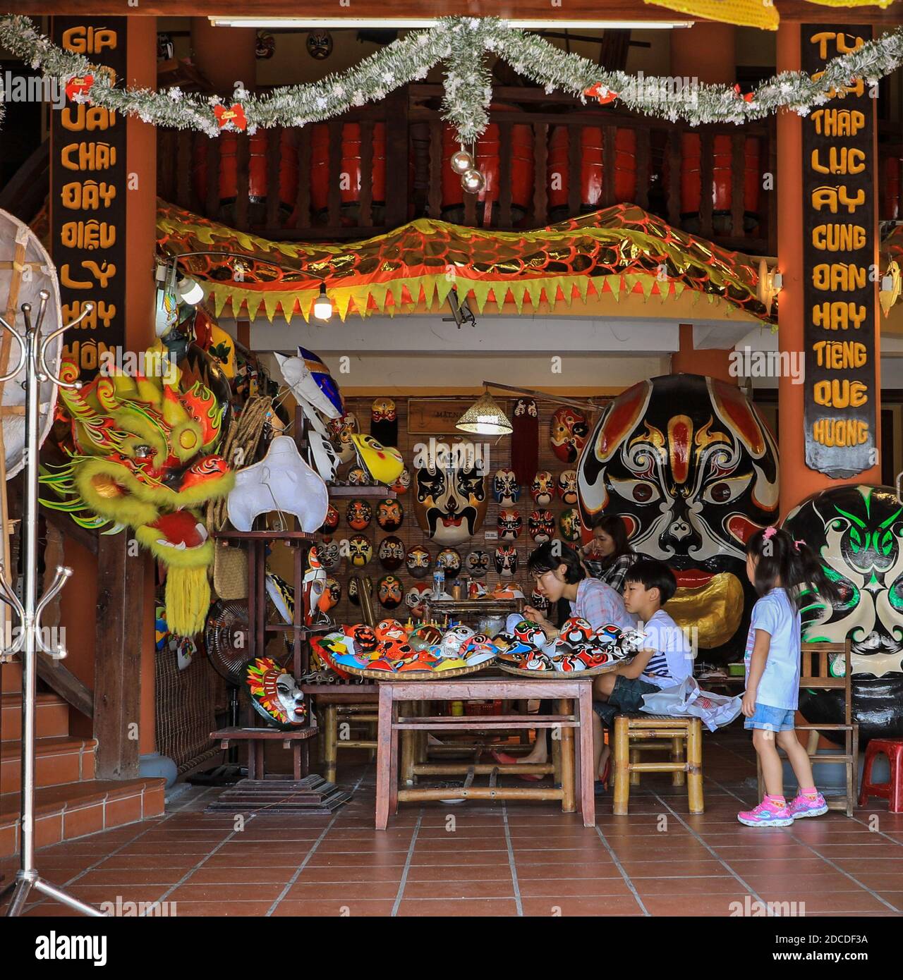 Traditional vietnamese masks hi-res stock photography and images - Alamy