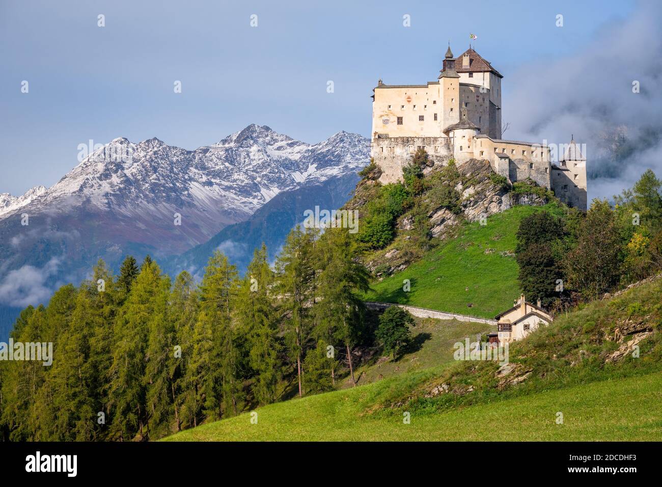 Switzerland tarasp castle hi-res stock photography and images - Alamy