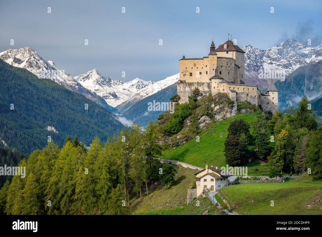 Switzerland tarasp castle hi-res stock photography and images - Alamy