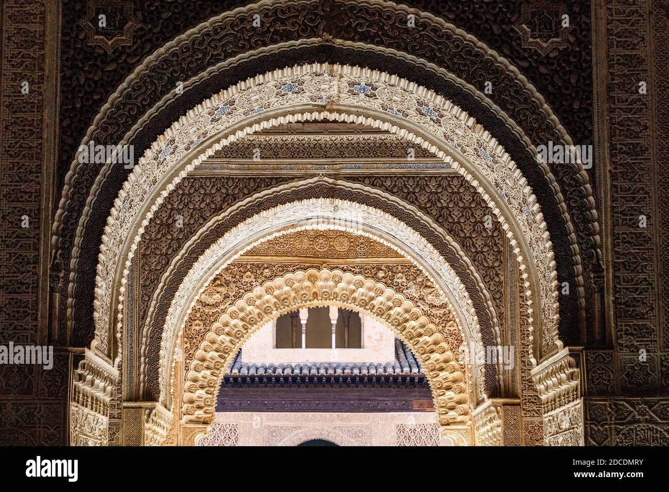 Alhambra interior decoration hi-res stock photography and images - Alamy