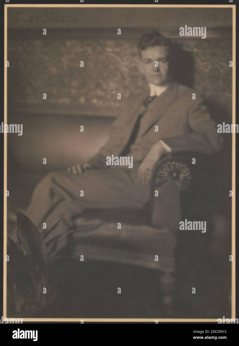 Struss hi-res stock photography and images - Alamy