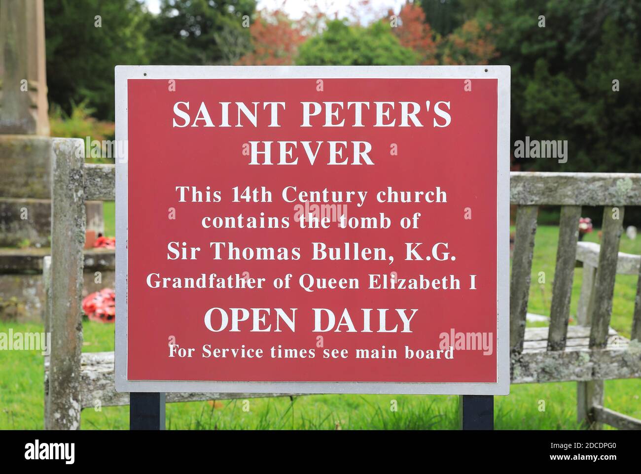 St peters church hever village hi-res stock photography and images - Alamy
