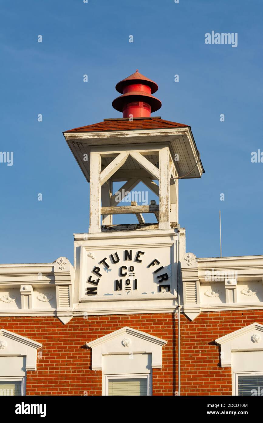 Old firehouse building in small Midwest town. Elmwood, Illinois, USA ...