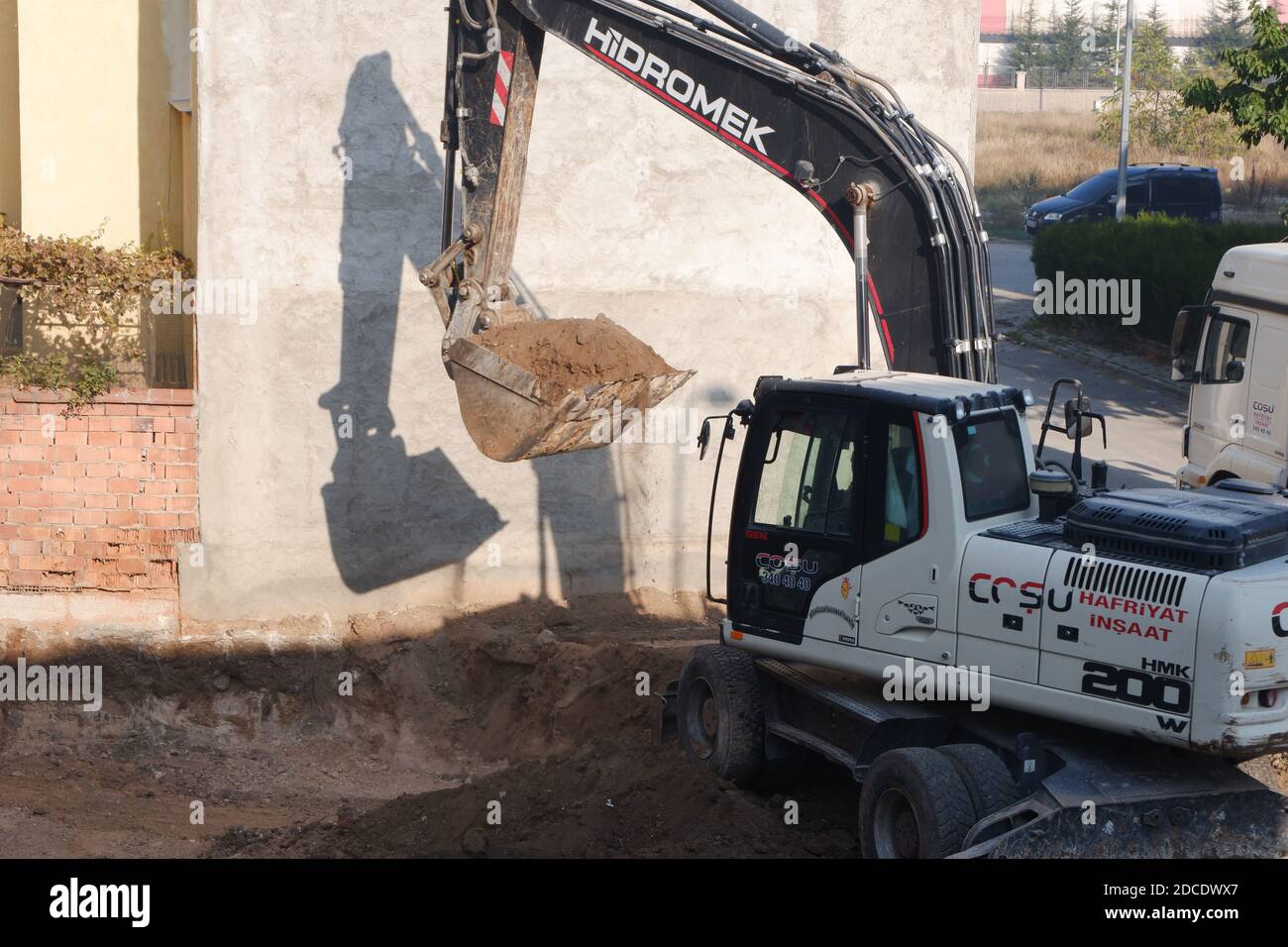 Digging House Foundation Stock Photo - Alamy