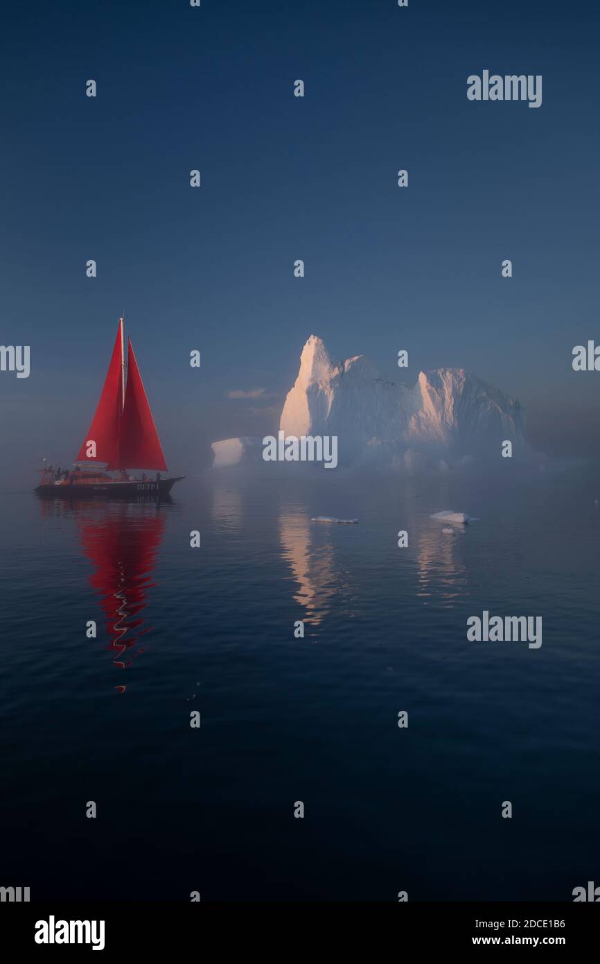 Midnight hour hi-res stock photography and images - Alamy