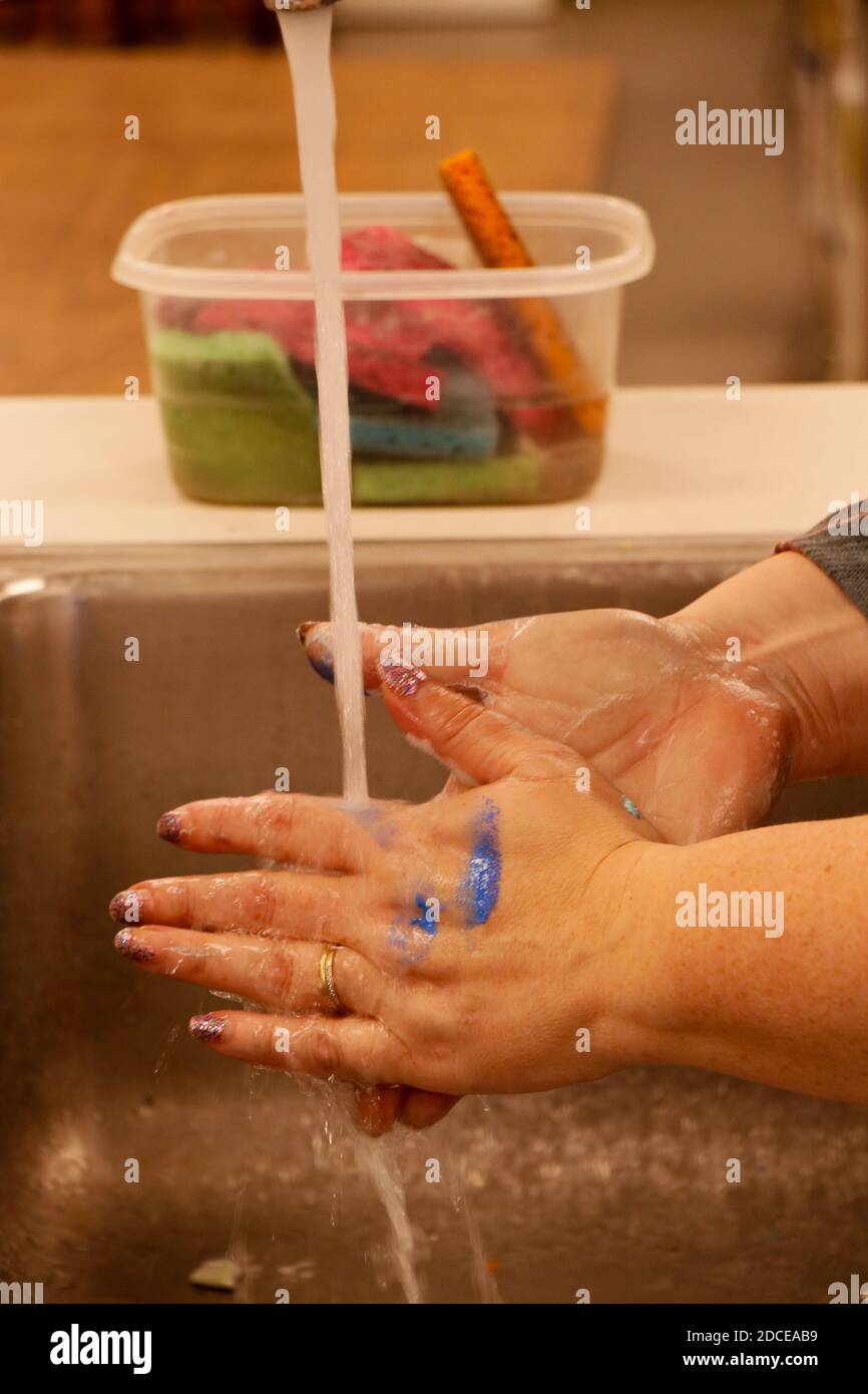 Paint washing hi-res stock photography and images - Alamy