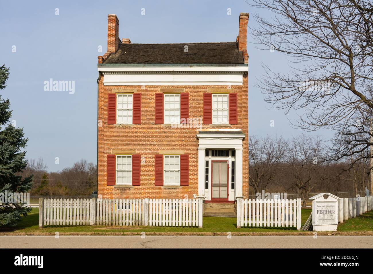 Brick building exterior 1800s hi-res stock photography and images - Alamy