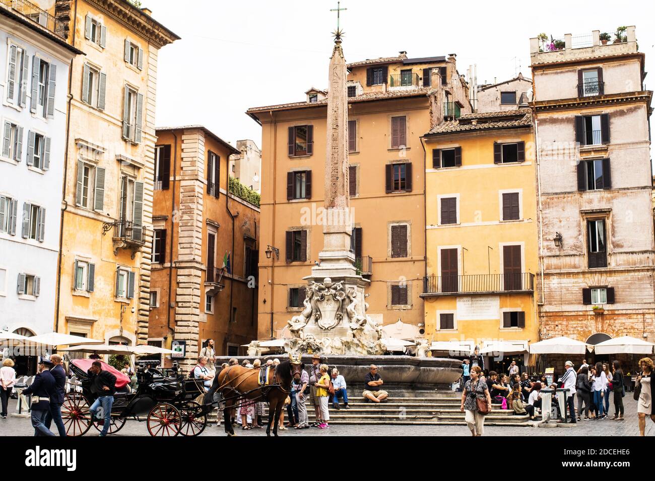 Tourists gathered around Fontana del Pantheon in Piazza della Rotunda ...