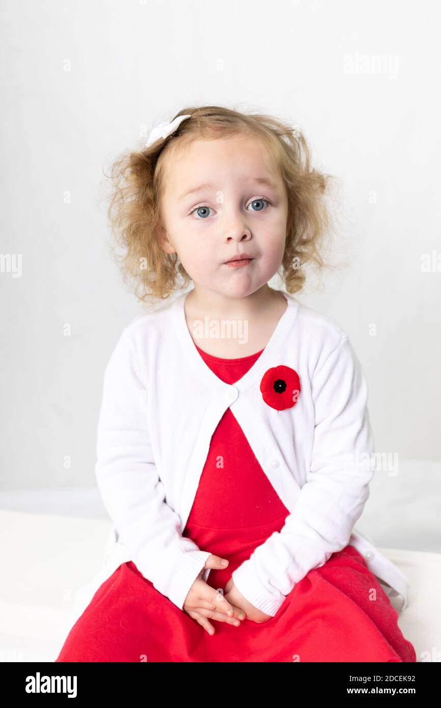 wear a poppy for remembrance day, sweet child wearing a poppy Canadian ...