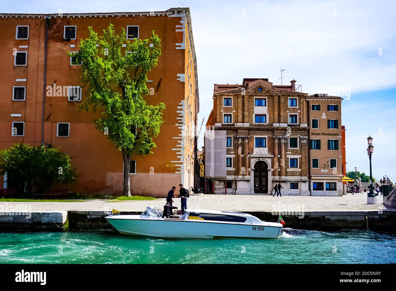 Venice Italy with beautiful historic architecture and gondola boats in ...