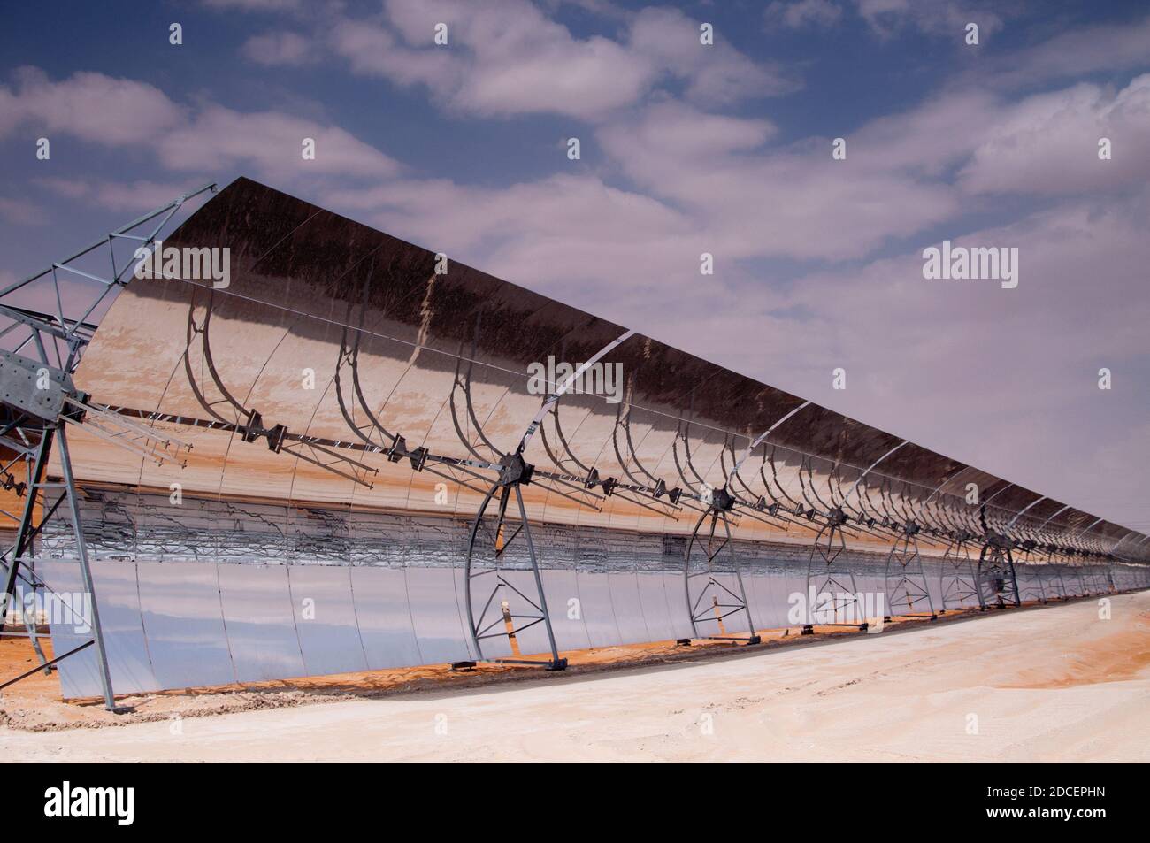 Uae solar power plant hi-res stock photography and images - Alamy