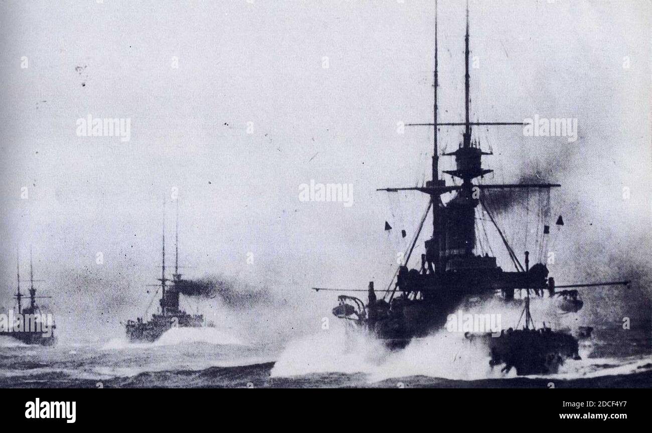 King Edward VII-class battleships on maneuvers ca. 1909 Stock Photo - Alamy