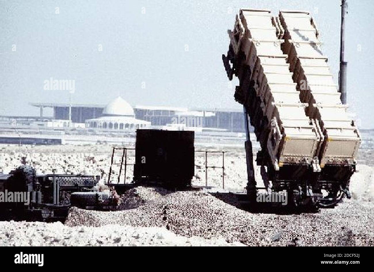 Missile battery hi-res stock photography and images - Alamy